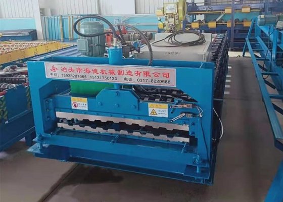 4KW Roller Shutter Door Machine / Rolling Shutter Making Machine Effective Width 830mm