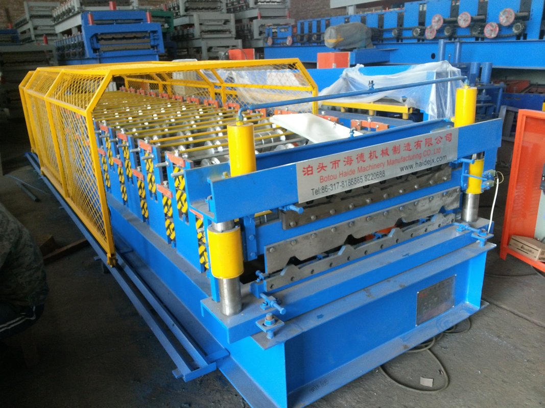 Glazed Tile Roofing Sheet Forming Machine 8-12m/ Min Low Energy Consumption
