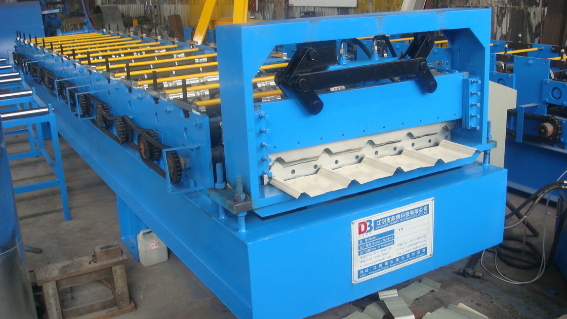 Roof Tile Trapezoidal Sheet Roll Forming Machine 15 Rows 1.32 Inch Chain Driving