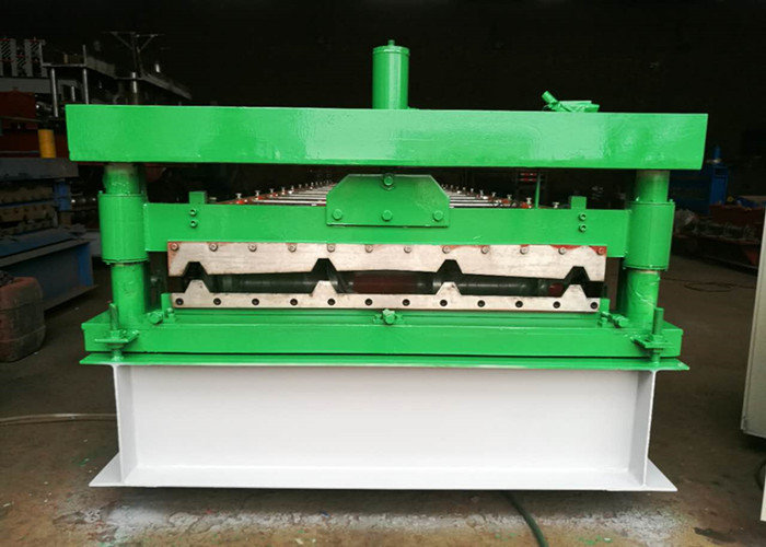Automatic Wall Panel Roll Forming Machine , 1040 Type Plate Rolling Machine 0.2-0.6mm Thick