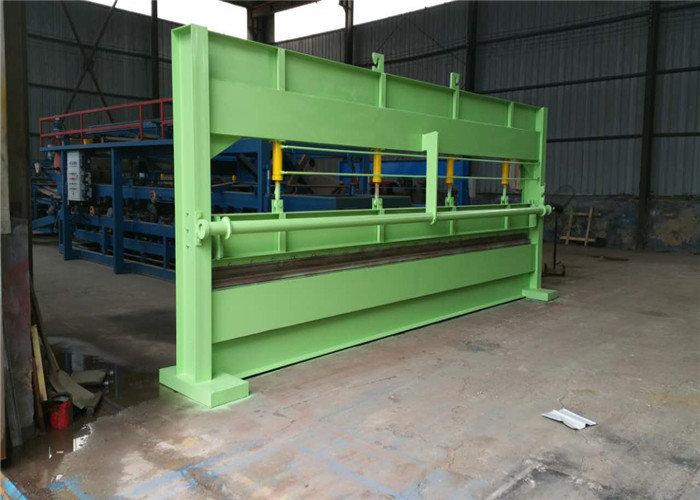 4 / 6 Meters Plate Bending Machine For Steel Metal Sheet , Hydraulic Metal Bender