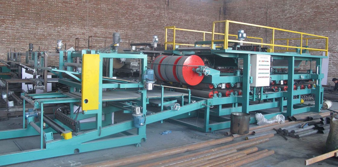 EPS Foam Sandwich Panel Machine PLC Control Polyester Coating 32KW Power
