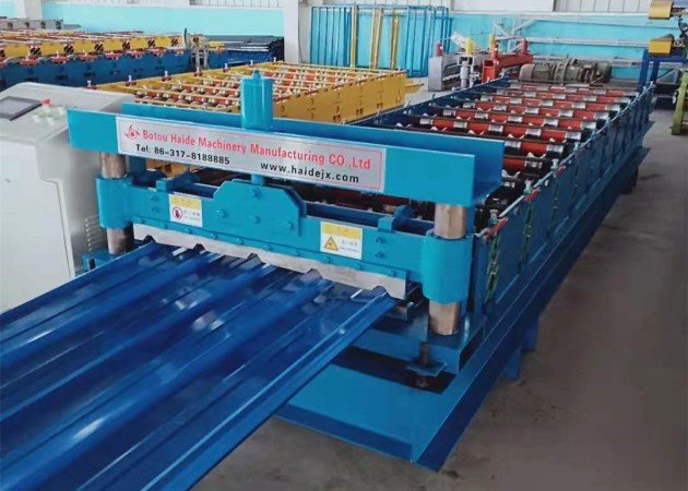 840mm Width Profile Steel Sheet Roll Forming Machine Hydraulic Guide Cutting
