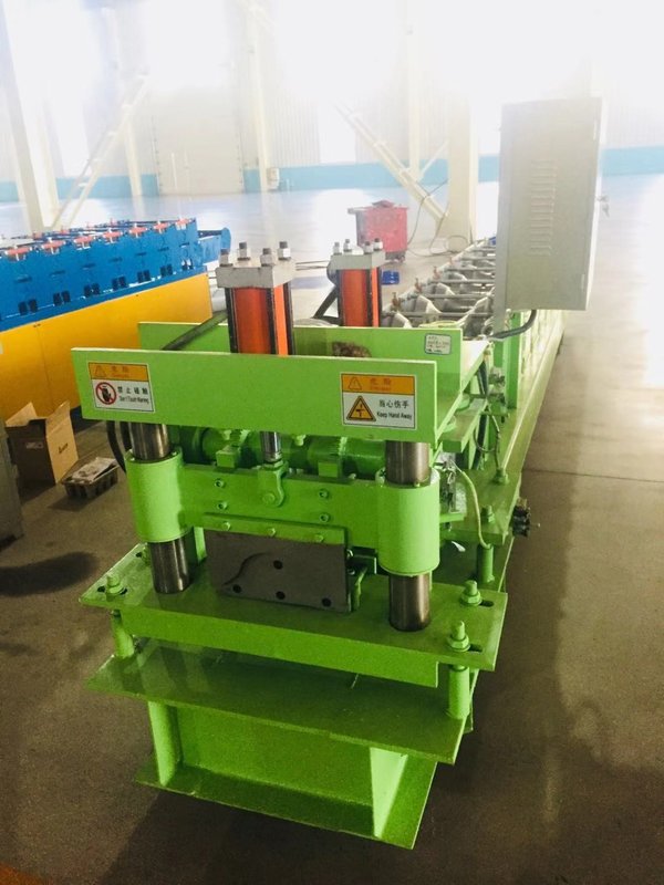 Hydraulic Ridge Cap Roofing Roll Forming Machine Cap Roof Machine With 3kw Motor Power