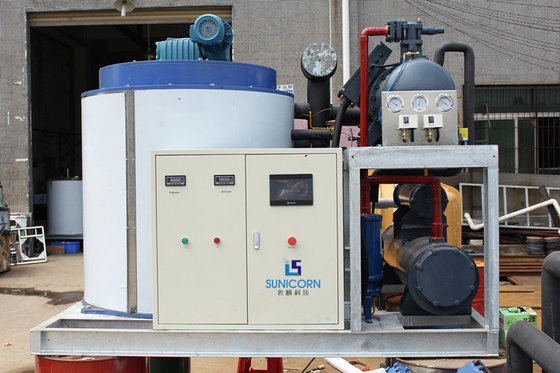 Energy Saving Industrial Flake Ice Machine , Flake Style Ice Machine 8T Daily Output
