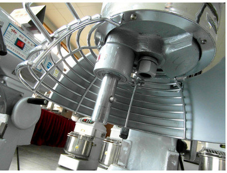 3 Beaters Egg Commercial Food Mixer Stainless Steel Material 20L Mixing Bowl supplier