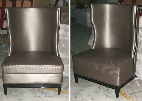 Comfortable Luxury Wooden Wingback Chair / Fabric Upholstered Club Chair