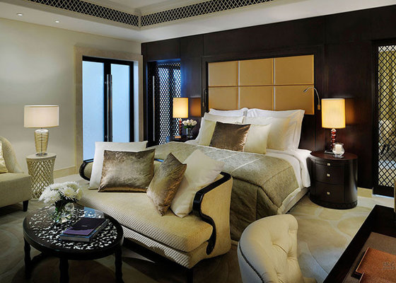 Deluxe Luxury Hotel Furniture , Hotel Guest Room Furniture In Oak Finish