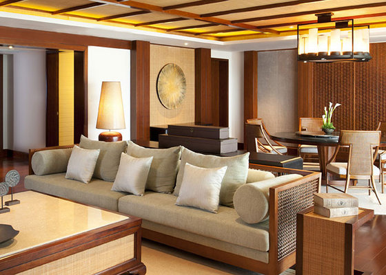 Country Luxury Hotel Room Furniture  with Natural Wood / Rattan Finished