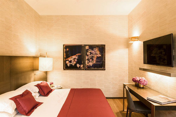 Wooden Luxury Hotel Bedroom Furniture Environment - friendly Finishing
