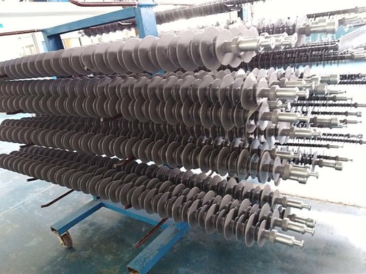 zusammengesetzter Isolator 330KV mit Grau-Hallen für Hochspannungsleitung