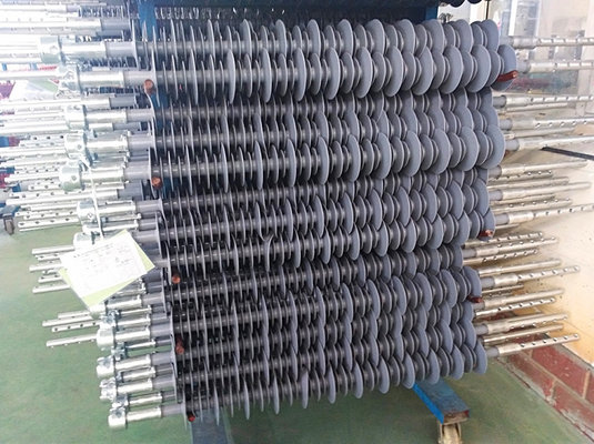 zusammengesetzte Isolatoren der Suspendierungs-145KV mit grauen Hallen, für Fernleitung