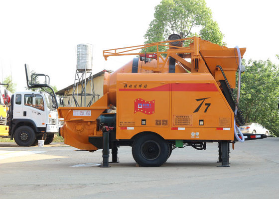 High Capacity Mini Concrete Pump Machine 0.7m³ Hopper For Digging Pole Holes
