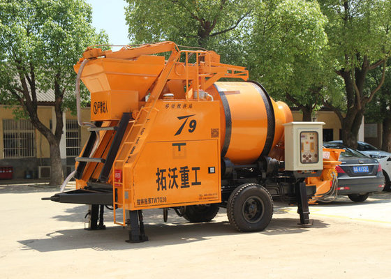 IOS Certification Concrete Mixer Pump Large Capacity Diesel Engine For Tunnels