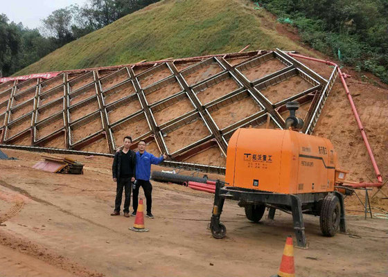 Mini Concrete Pump , Mobile Trailer Mounted Concrete Pump 8 Mpa Pumping Pressure