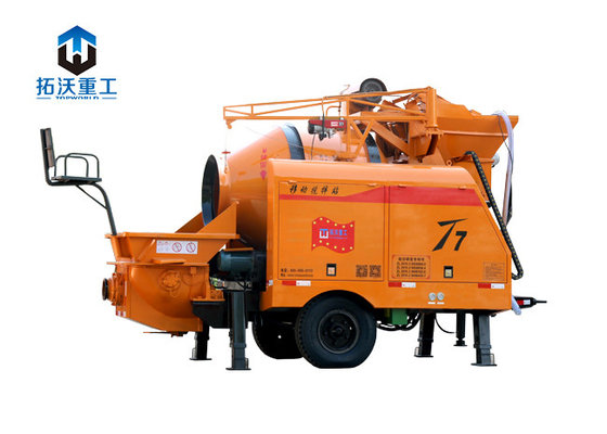 High Precision Small Concrete Pump， Portable Concrete Mixer 8 MPa Pumping Pressure