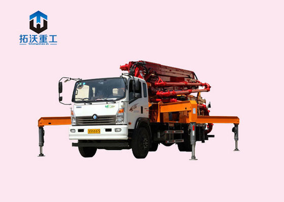 Mobile Building Construction Machines , Concrete Pump Truck 22600kg Weight