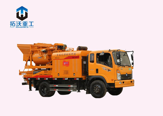 Truck Mounted Concrete Mixer And Pump Truck  , Diesel Concrete Mixer Pump