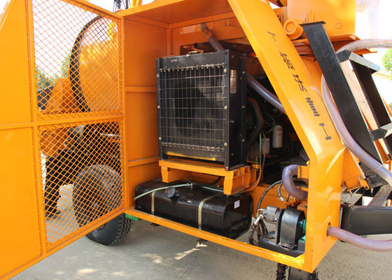 Mobile / Strong Powerful Concrete Mixer Pump High Work Efficiency Save Labor Costs