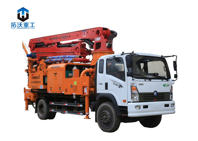 Truck Mounted Concrete Mixer Pump Truck / Concrete Boom Pump With 31m Boom