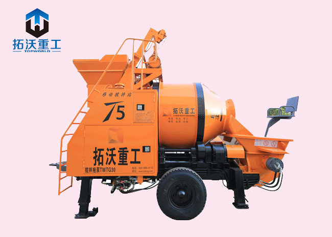 Diesel 30 Cubic Meters Concrete Mixer Pump , Small Concrete Mixer With 125mm Pipes