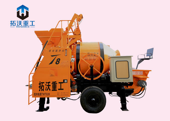 Small Self Loading Diesel Concrete Mixer With Pump , Cement Mixer With Pump