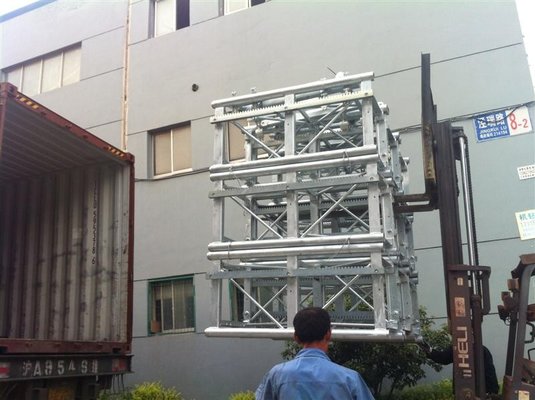 China 1 Ton Double Cage Industrial Lift High Safety and Flexible Carrying Machine supplier