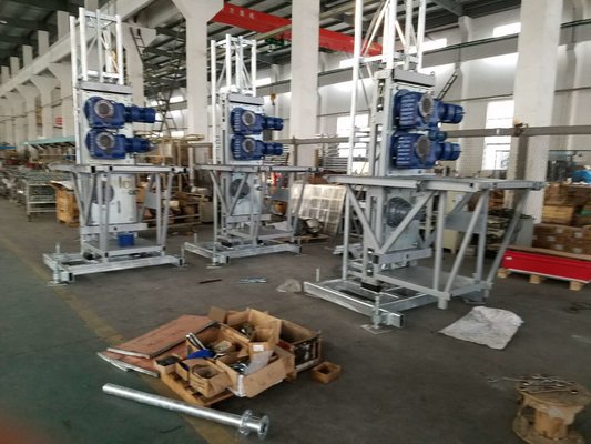 China Double and Single 200m Mast Climbing Work Platforms For Hotel Cleaning, High Security supplier