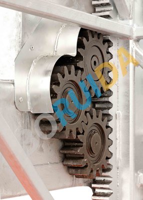OEM 1600kg Building Site Hoist for Electric Power Plants 3.0 x 1.4 x 2.5m supplier