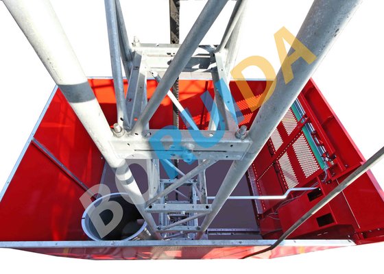 Red Car Building Site Hoist 380V 50HZ SC160 for Contruction Sites 650 Mast supplier