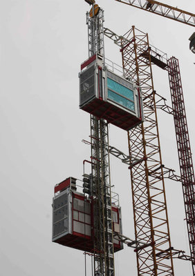 Electric Rack And Pinion Hoists / Construction Elevator 3200kg High Efficiency supplier