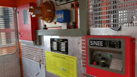 Blue Rack and Pinion Hoist Construction Material Lift Equipment 500kg with Logo supplier