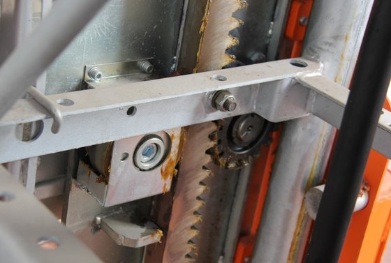 1600kg Double Cage Mast Construction Material Hoist High Reliability, Passenger Hoist supplier