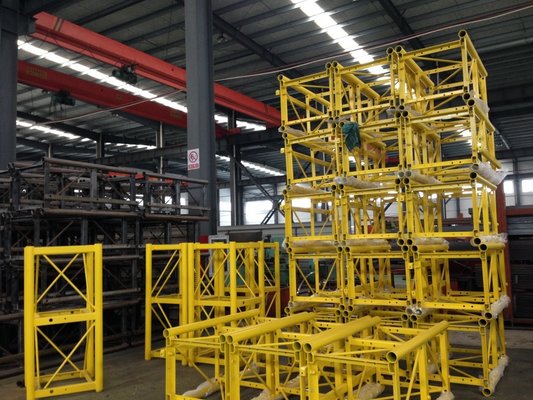 Portable Construction Material Hoists / Passenger Hoist Green Yellow Customized supplier