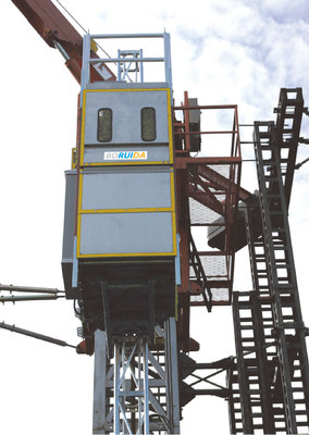 Schneider Motor Construction Material Lifts Sliding C gate With 36m / min Rated Lifting Speed supplier