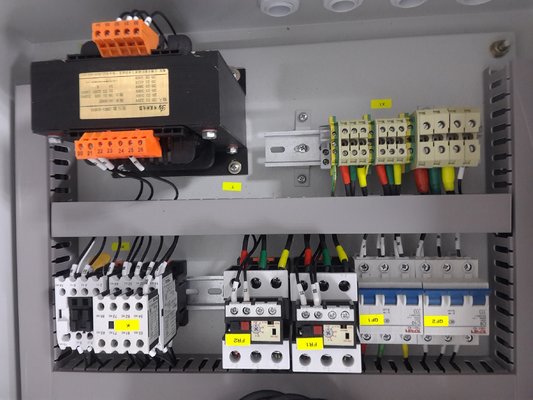 Rack and Pinion Double Cabin Construction Hoists for Transport Material and Personnels supplier
