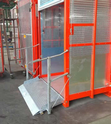 CE and ISO Construction Passenger Hoist for 12-15 People with High Security supplier