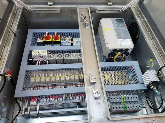 Frequency Conversion 55kg Mast Goods Hoist Lift With Customized Dimension supplier