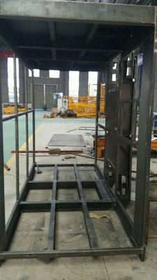 115kg Tie - in Construction Material Lift High Performance, Customized Cage CH200 supplier