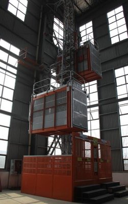 Gear Roller For Industrial Elevators And Lifts With Triangular Mast And CE supplier