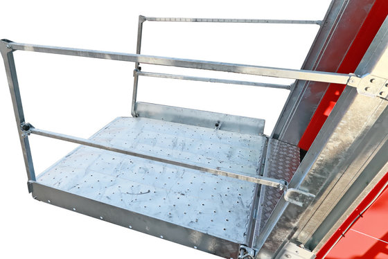 60m / min Construction Material Hoist 2700kg for Warehouse / High Tower supplier