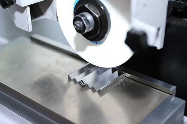USA mold parts processing precision connector mold accessories factory