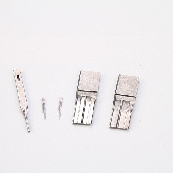 Connector mould part manufacturer yize depending on advanced technology