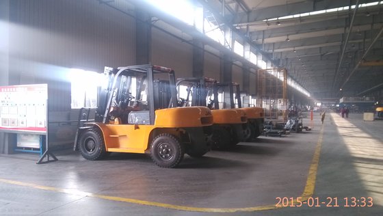 7 Tons Diesel Forklift Truck CPCD70H For Warehouse Construction