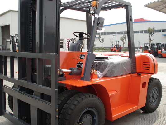 JAC diesel forklift truck CPCD70H Solid Tyre Diesel Forklift Truck  7 Ton For  Loading & Unloading Cargo CPCD70