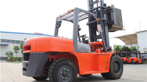 Factory Diesel Forklift Truck With  Integral Side Shift / Cascade Side Shift CPCD25J