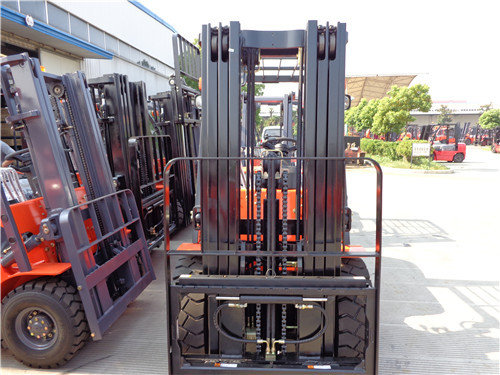 Airport Gasoline Forklift Truck For Material Handling ,  Counter Balance Forklift