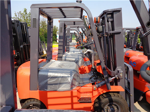 Hydraulic / Auto 1t Gasoline Forklift Truck Warehouse / Factory Building CPQD10H