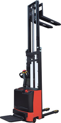 Heavy Duty Rider Pallet Truck Stacker CDD15 / Pallet Handling Equipment