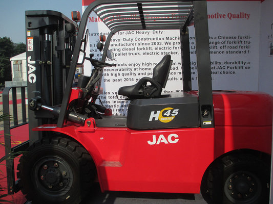 4.5 Ton Wheel Diesel Forklift Counterbalance Truck / JAC Diesel forklift Truck CPCD45H